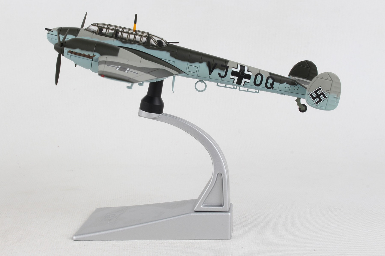 CORGI BF110D 1/72 RUDOLF HESS EAGLESHAM SCOTLAND MAY 1941 - Airline Museum