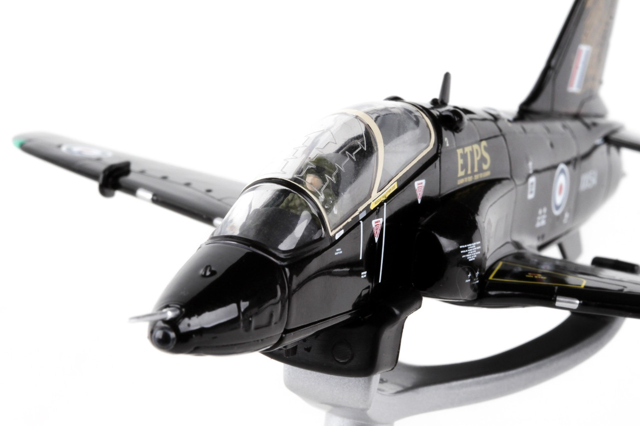 CORGI BAE HAWK 1/72 XX154 ETPS - Diecast Airplane