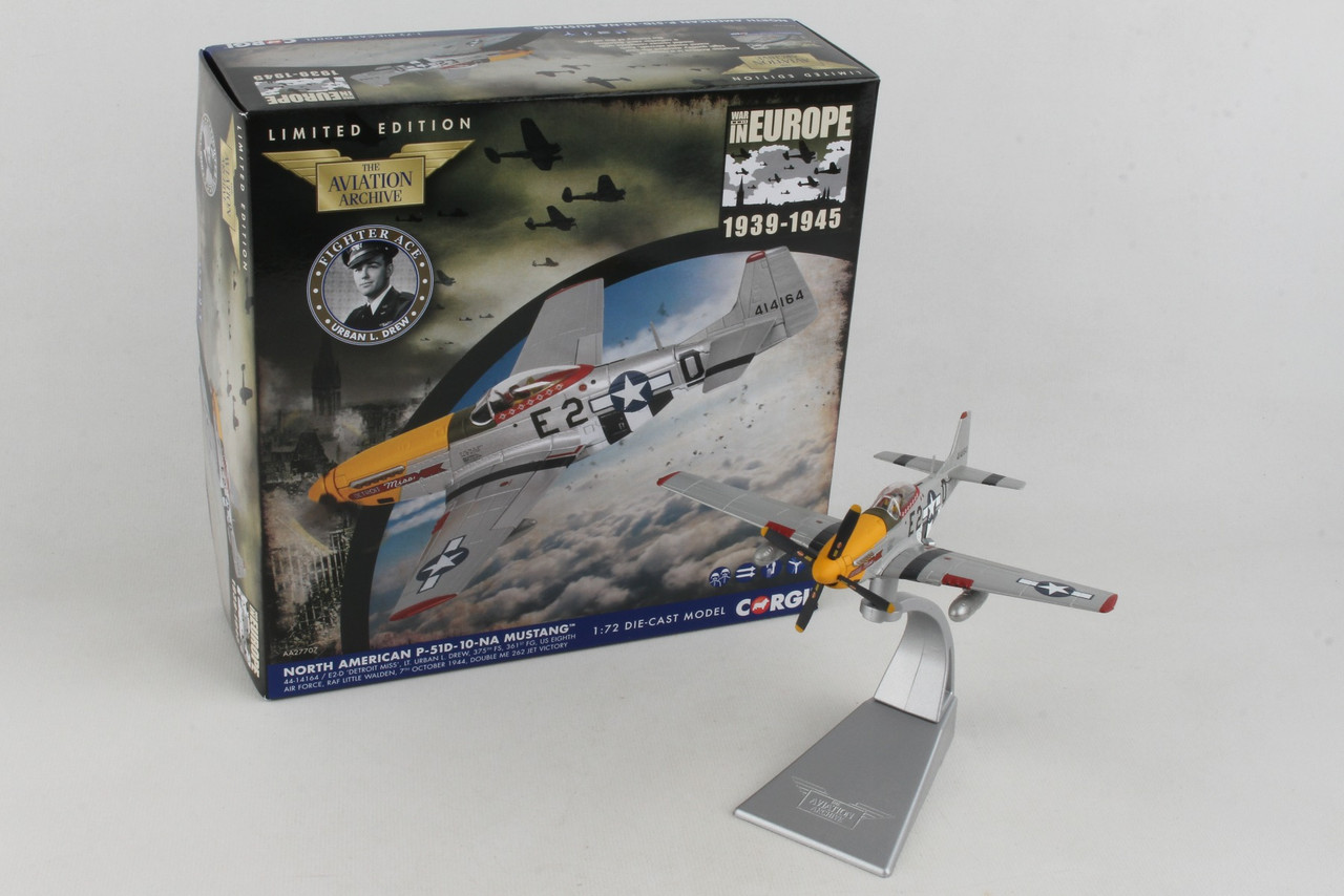 CORGI P52D 1/72 DETROIT MISS LT URBAN LDREW - Diecast Airplane