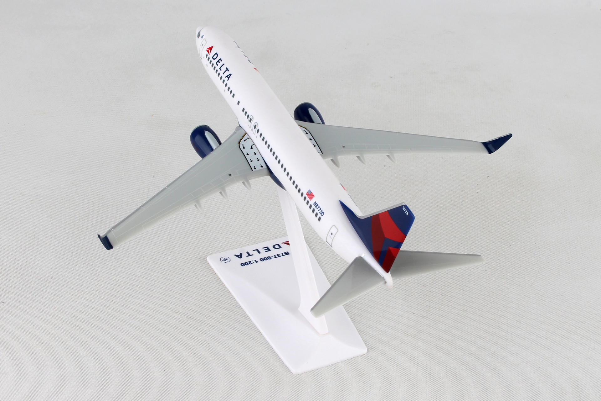 FLIGHT MINIATURES - Page 1 - Airline Museum