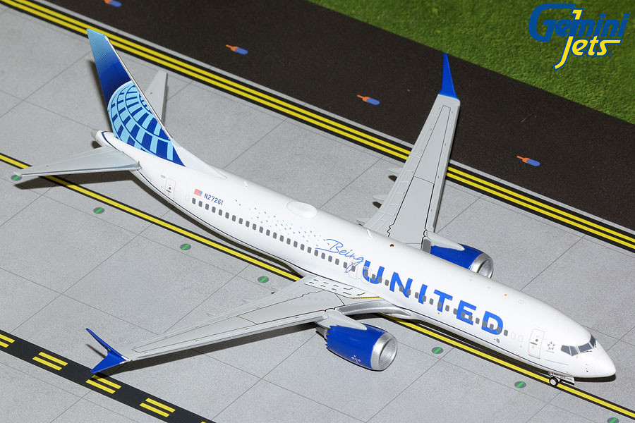 United Airlines B737 MAX 8 N27261 “Being United”/”United Together ...