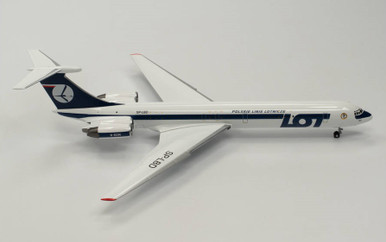 LOT Polish Il-62M HE572682 1:200