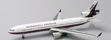 JC Wings House Color McDonnell Douglas MD-11 Reg: N211MD With Antenna ...