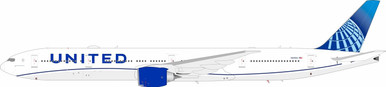 InFlight200 United Airlines Boeing 777-322/ER N2250U with stand ...