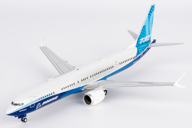 NG Model The Boeing Company 737 MAX 10 N27752 with stand 95006 Scale 1:200