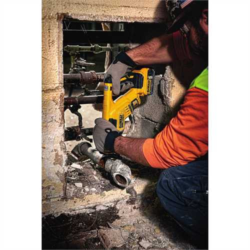 Dewalt DCS367B 20V MAX XR Brushless Compact Reciprocating Saw (Tool Only)