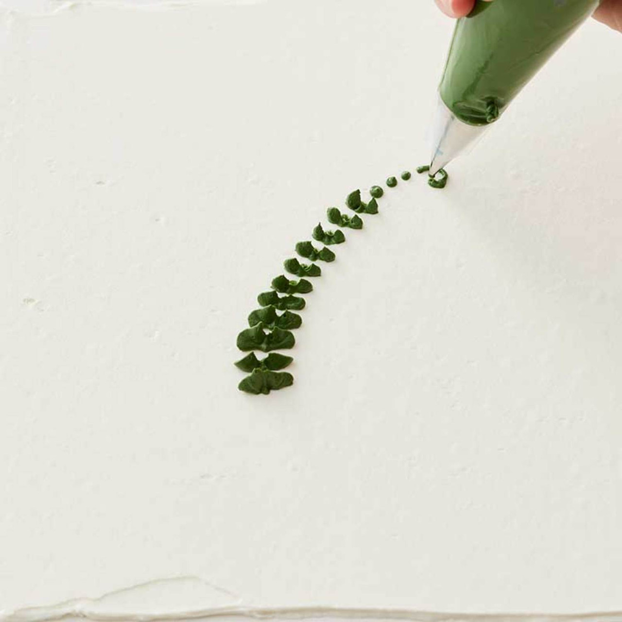 How to Pipe Dots - Wilton