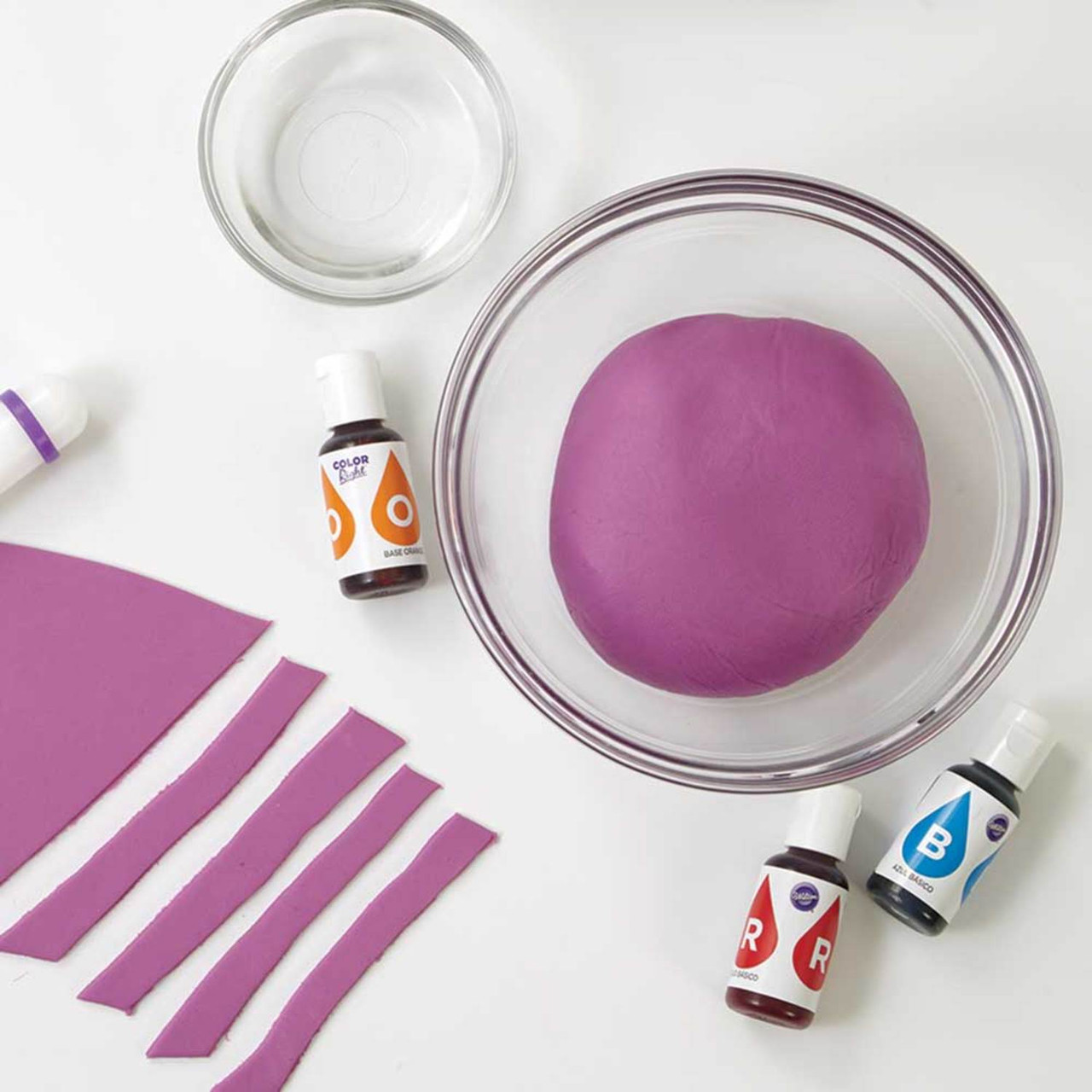 How to Color Fondant - Wilton