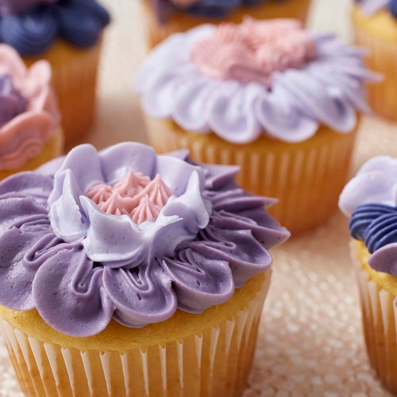 8 Ways to Use Ruffle Decorating Tip 86 - Wilton