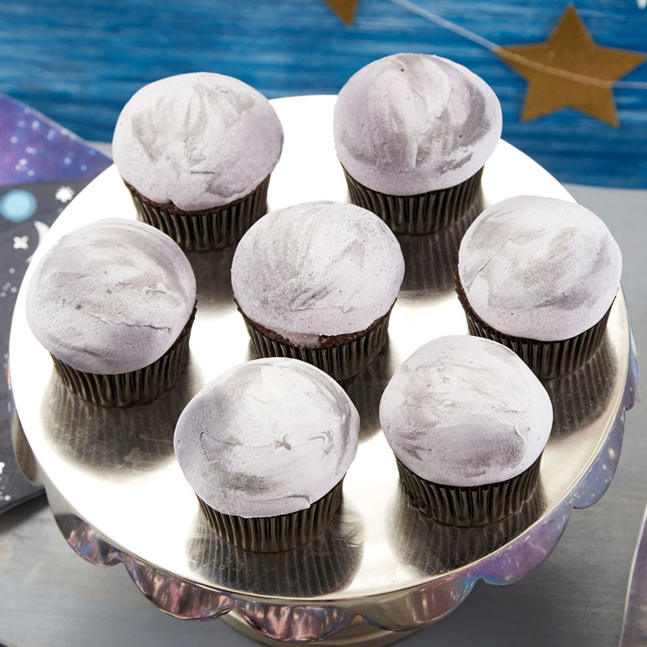 Grey Moon Cupcakes - Wilton