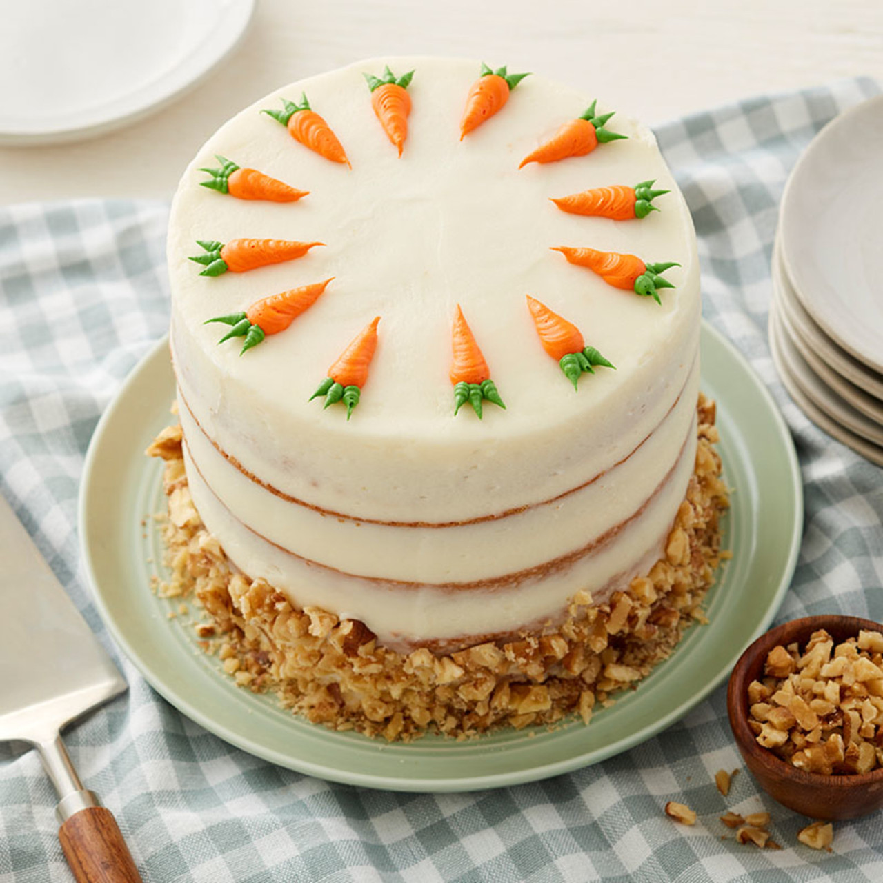 How to Pipe a Carrot Decoration - Wilton