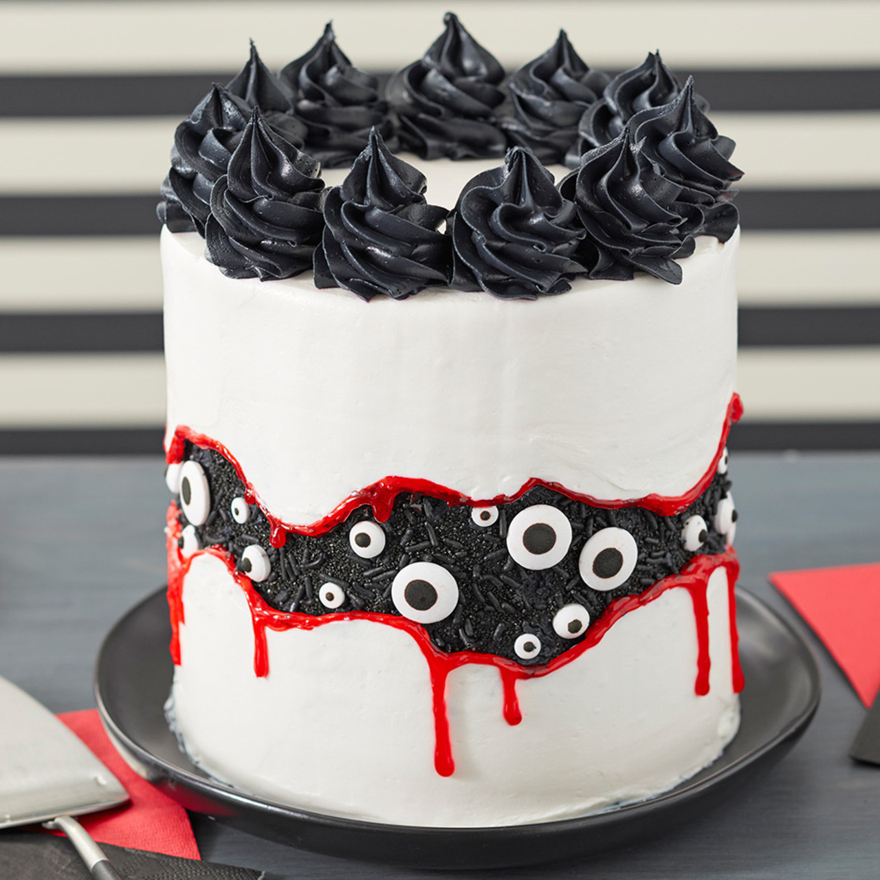 Evil Eyes Halloween Cake - Wilton