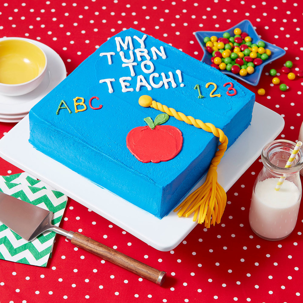 My Turn to Teach Cake - Wilton