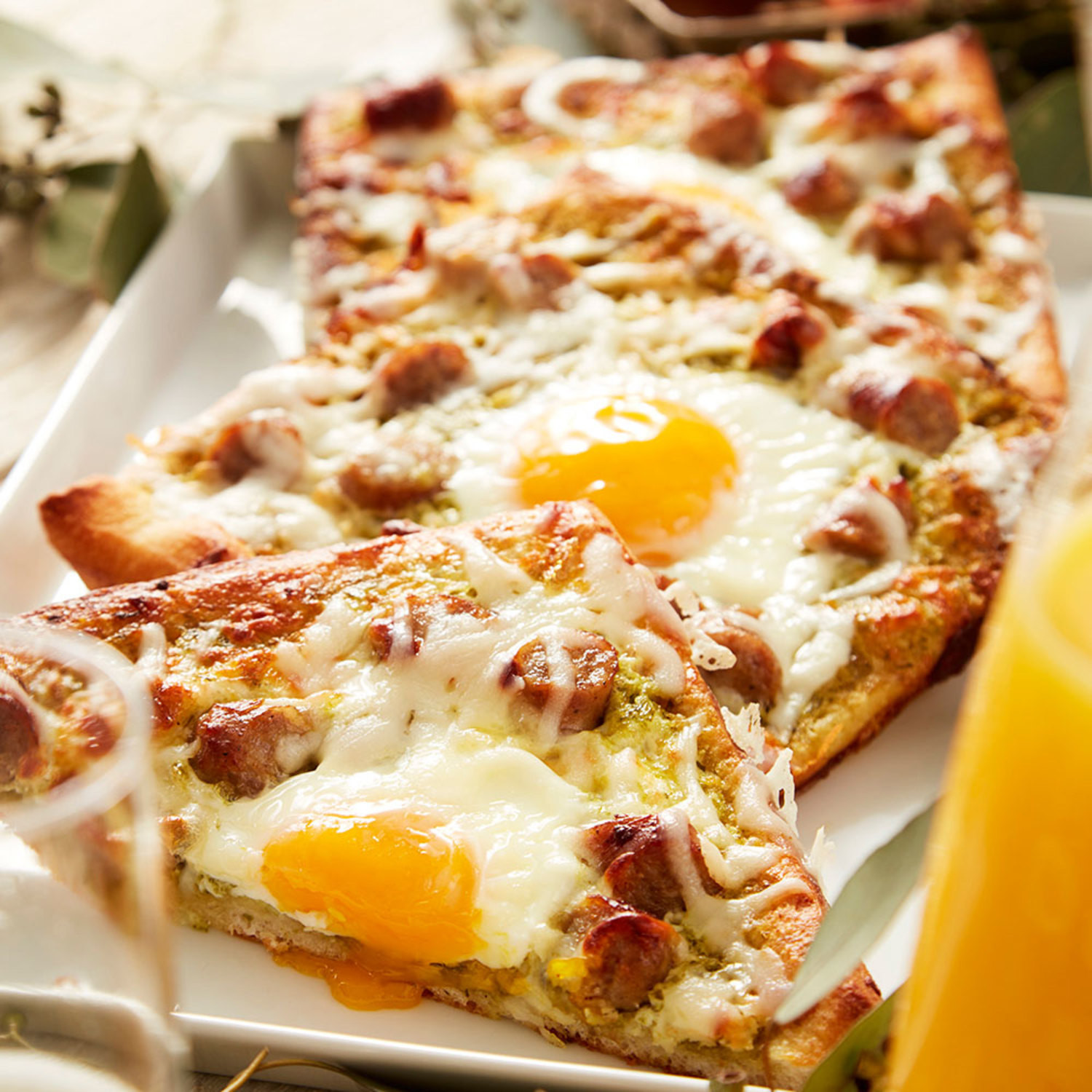 Sausage and Pesto Breakfast Pizza - Wilton