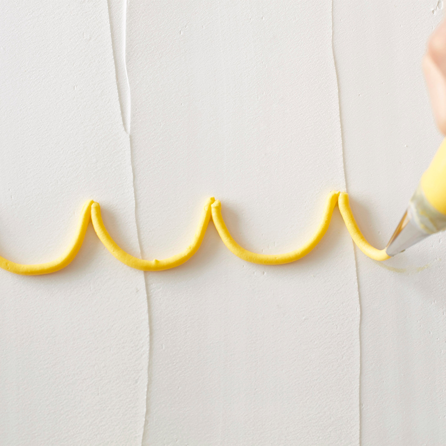 How to Pipe Dots - Wilton