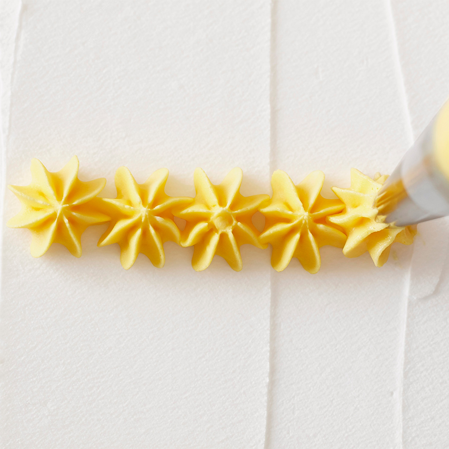 How to Pipe a Star - Wilton