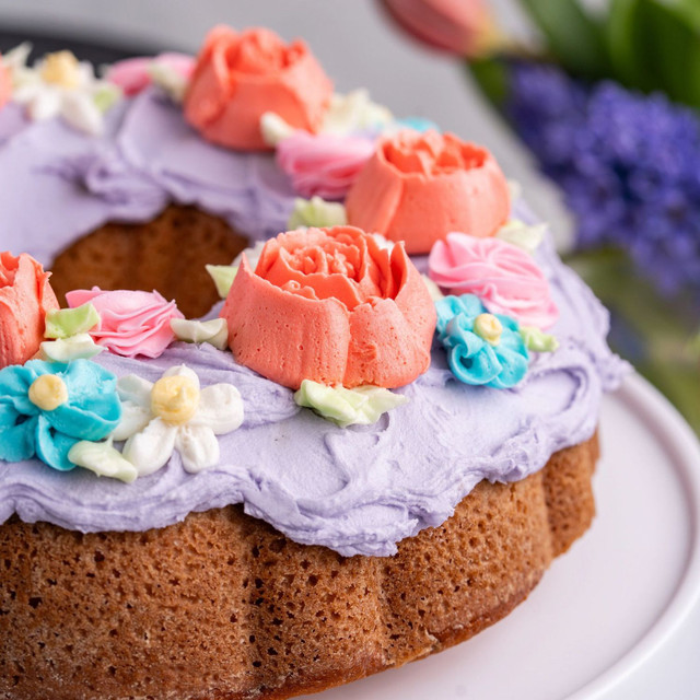 Vanilla Lavender Fluted Cake - Wilton