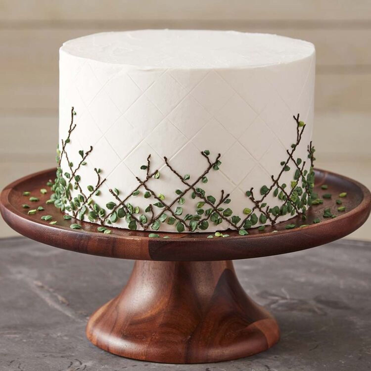 How to Create Lattice on a Cake - Wilton