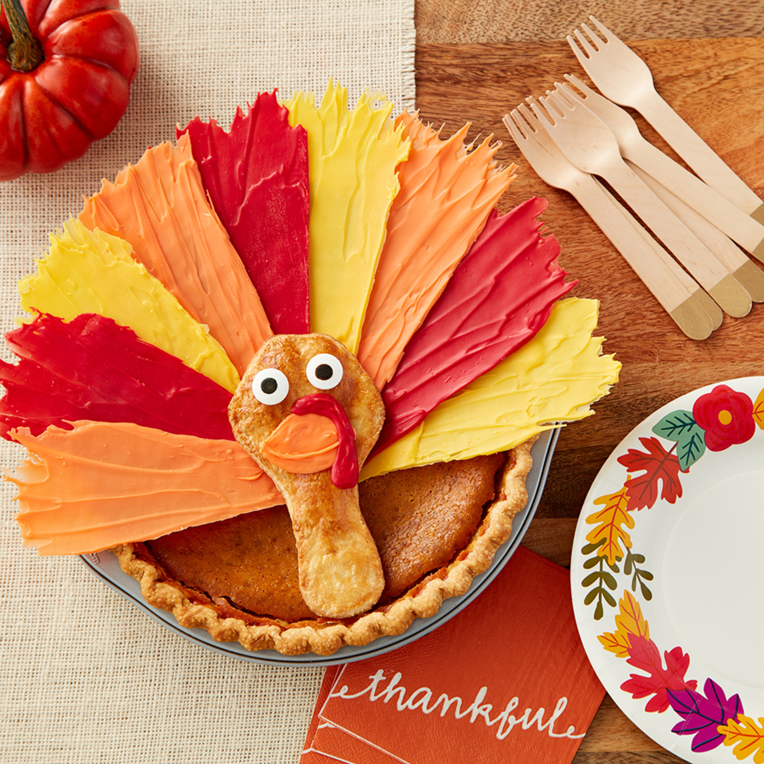 Turkey Time Pumpkin Pie - Wilton