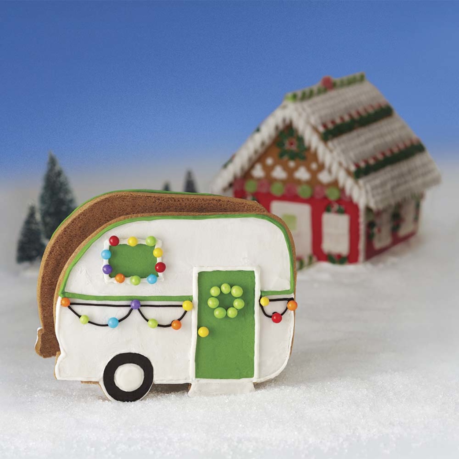 Love the Outdoors Gingerbread Camper Kit - Wilton