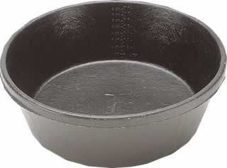 Fortex 8 Quart Rubber Feed Pan - CountryMax