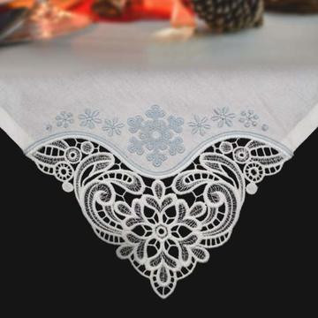 Freestanding Lace Tablecloth & Napkin Corners