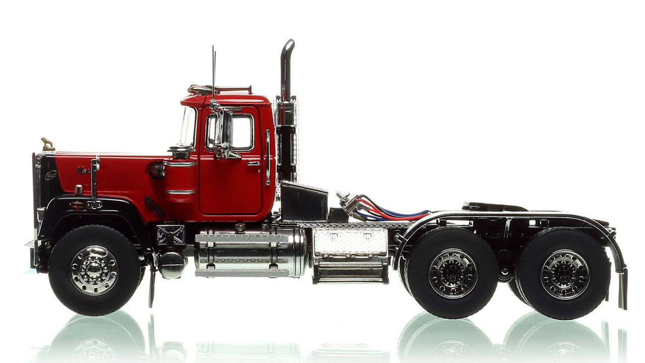 Heavy Haul Replicas Mack Superliner Tandem Axle Tractor - Red over Black