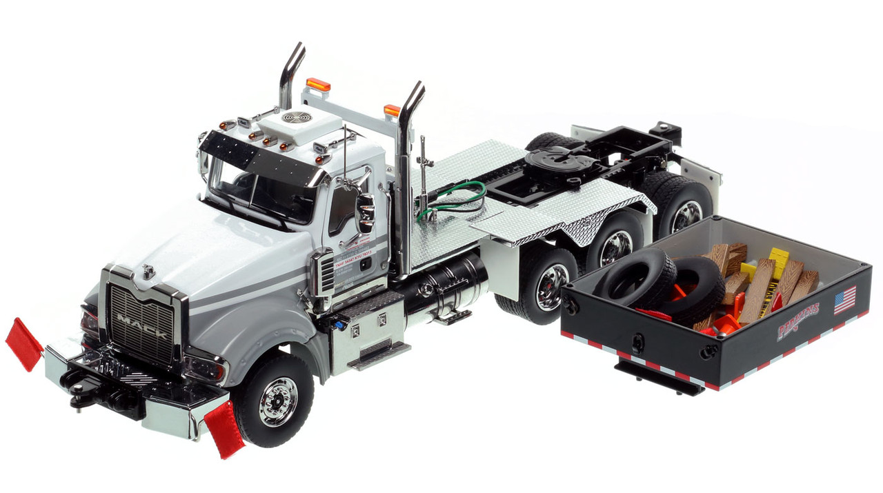 Heavy Haul Replicas Perkins Specialized Transportation Contracting Mack ...