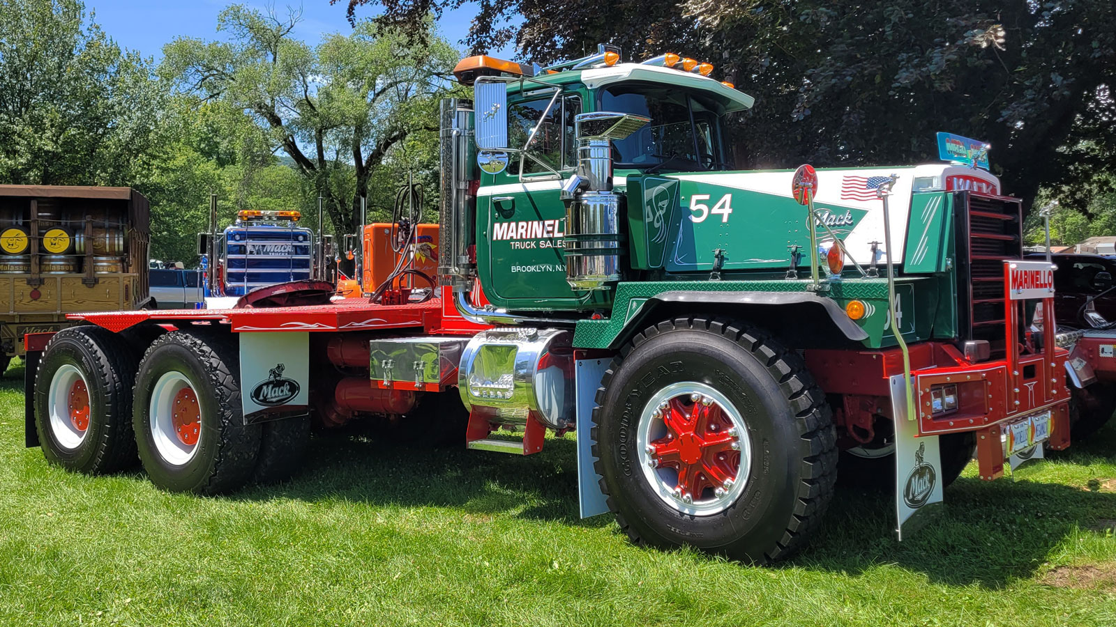Marinello Mack RD800 available to order - Heavy Haul Replicas