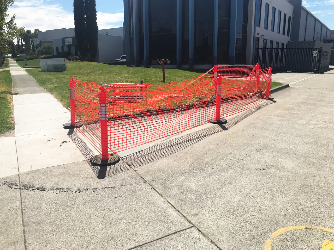 Orange Barrier Mesh 50M Roll - 8KG - Safety Xpress