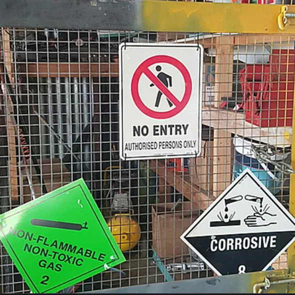 NO ENTRY SIGN With Red Picto - Metal - 450mm x 600mm - Safety Xpress NO ENTRY SIGN With Red Picto - Metal - 450mm x 600mm - Safety Xpress