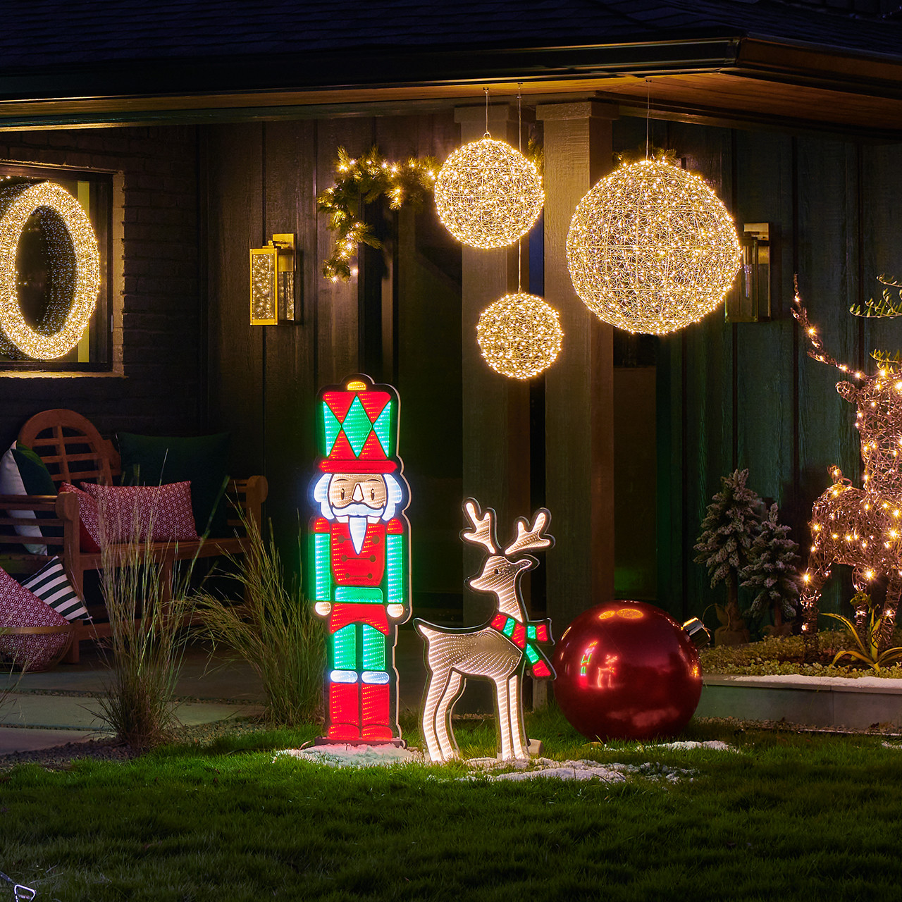 33 in. Infinity Light Deer with Scarf - Fortunoff Backyard Store