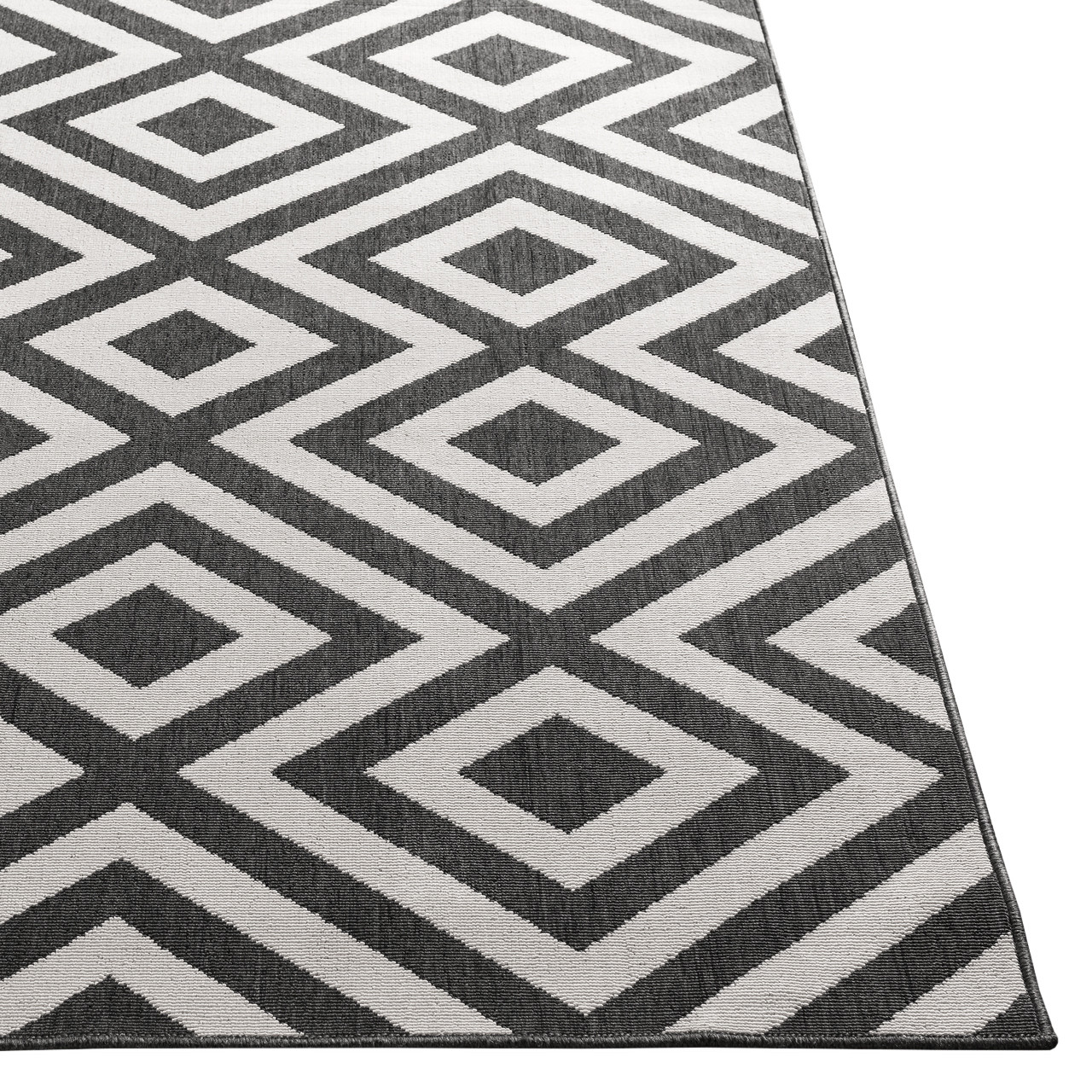 Black Diamond Rug - Fortunoff Backyard Store