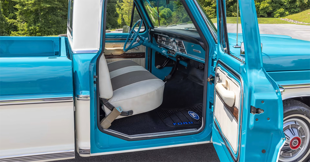 The Mighty Ford Trucks - From the Model TT to the Modern F-Series ...