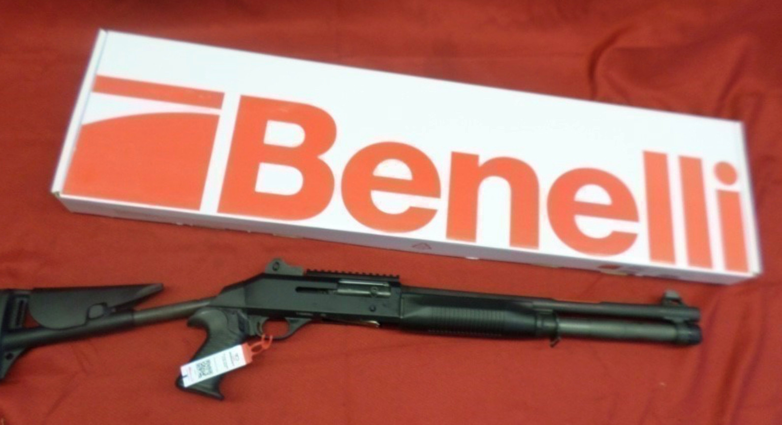 BENELLI M4 Tactical M4 Police LE 7+1 Collapsible Stock 11715 Night Sight