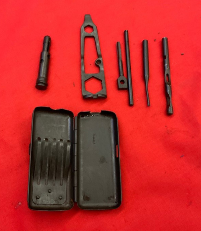 ORIGINAL SURPLUS RPD 7.62X39 BELT FED BUTT STOCK TOOL KIT PARTS