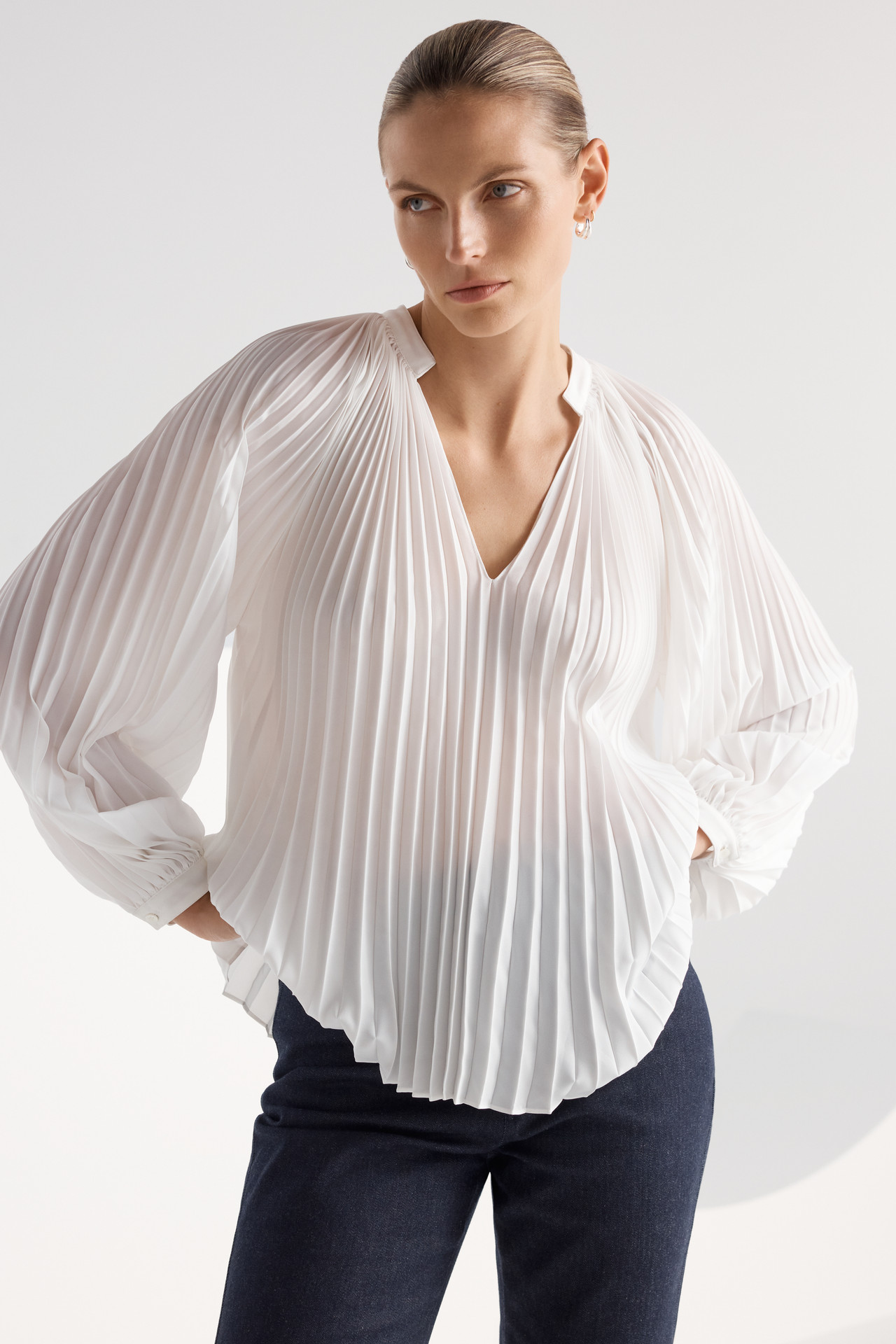 Lauris Crepe Blouse Ivory - Welcome to the Fold LTD
