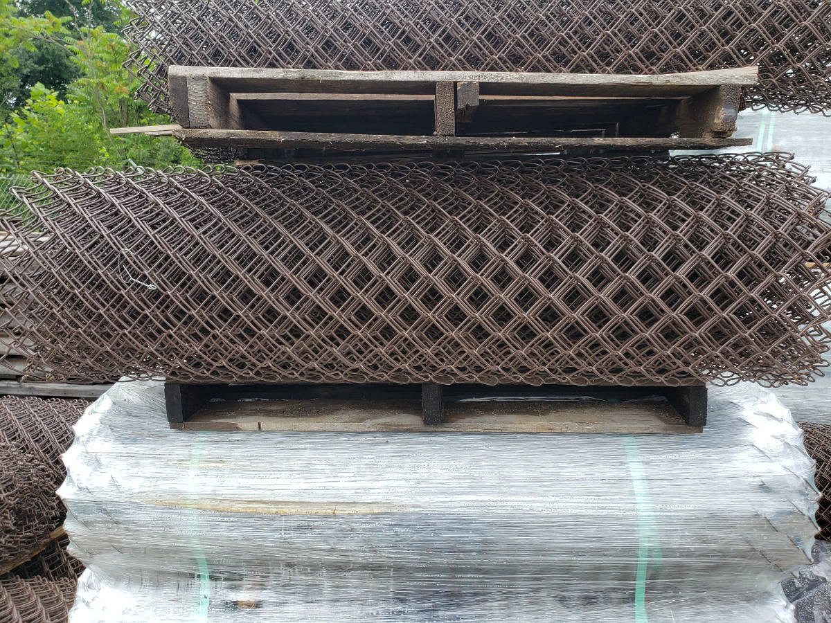 11 Gauge Galvanized (GBW) Chain Link Fabric | Residential
