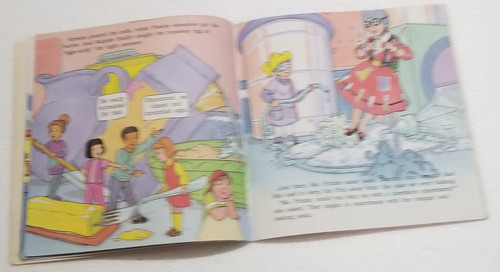The Magic School Bus Gets Baked in a Cake children's book
