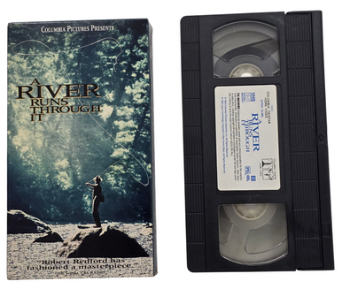 A River Runs Through It VHS Stars Brad Pitt Emily Lloyd