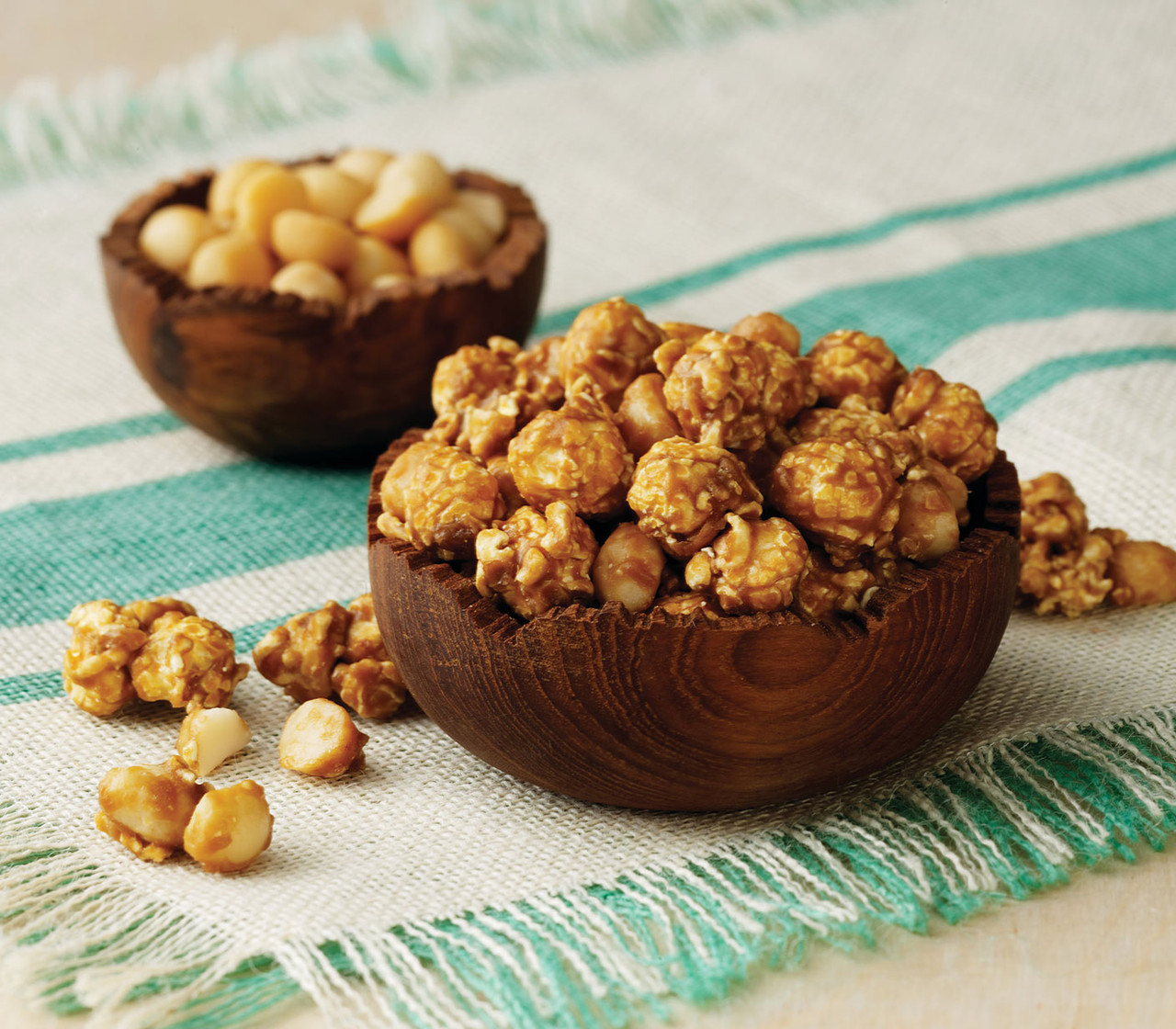Garrett Popcorn Shops® | Chicago Mix and Macadamia CaramelCrisp Popcorn