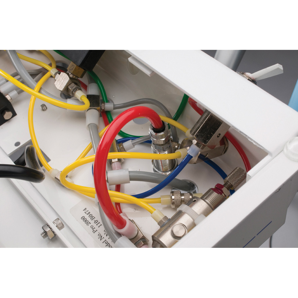 iM3 Pro 2000 LED Dental Unit with oilfree compressor
