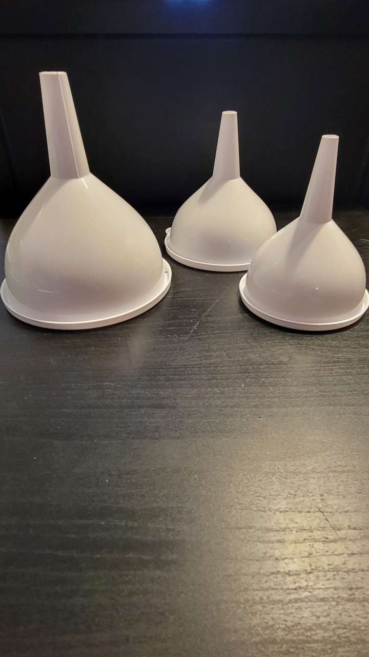 PLASTIC FUNNELS