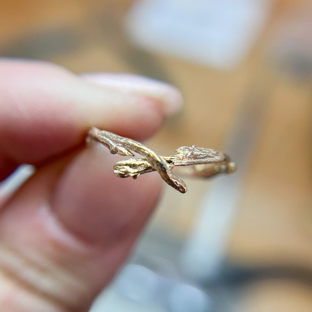 Bluebell Contour Wedding Ring | Twisted Contour Wedding Band