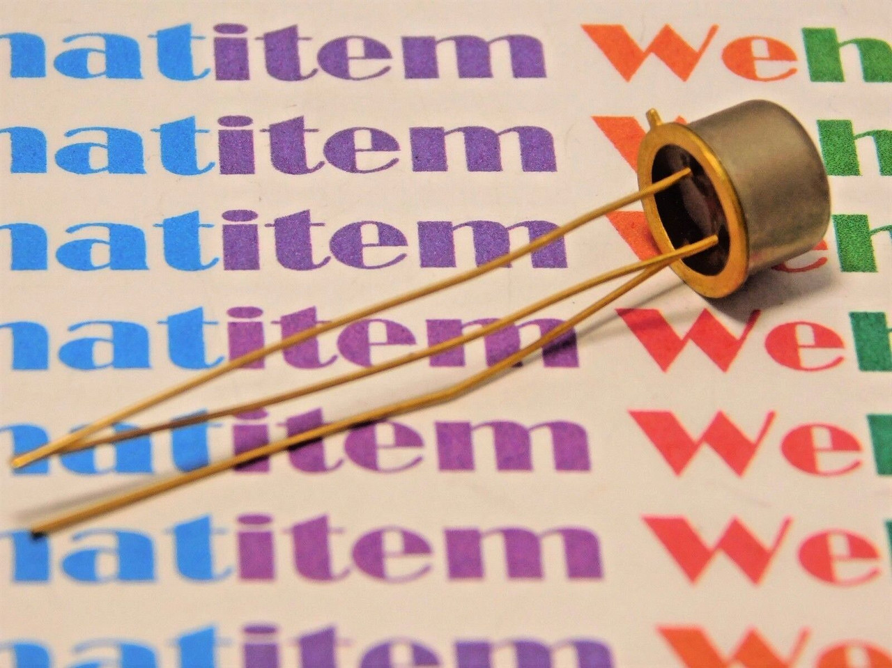 CSR133 / TRANSISTOR / TO5 / 1 PIECE (qzty) - We Have That Item Inc.