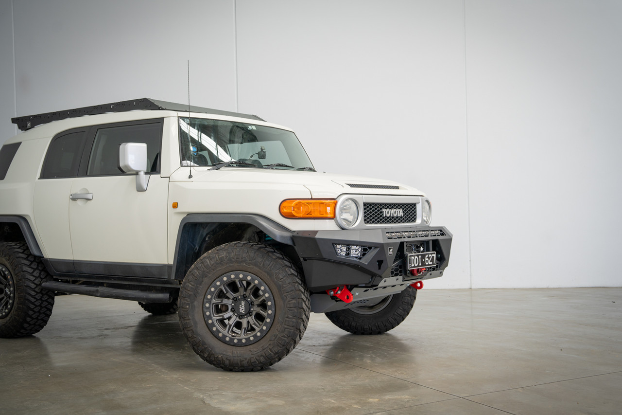 Predator bull bar to suit, Toyota FJ Cruiser 2011-2016