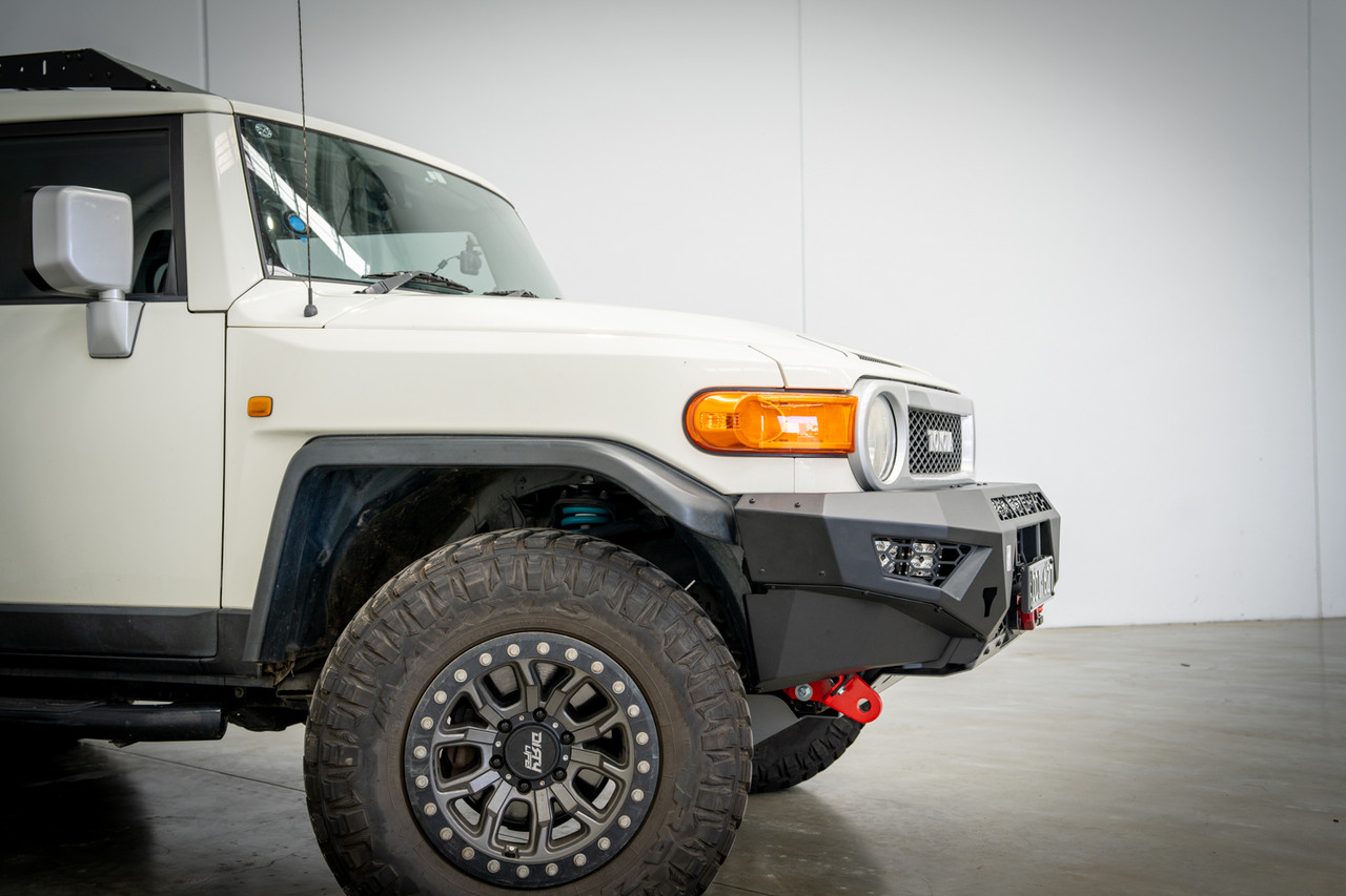 Predator bull bar to suit, Toyota FJ Cruiser 2011-2016