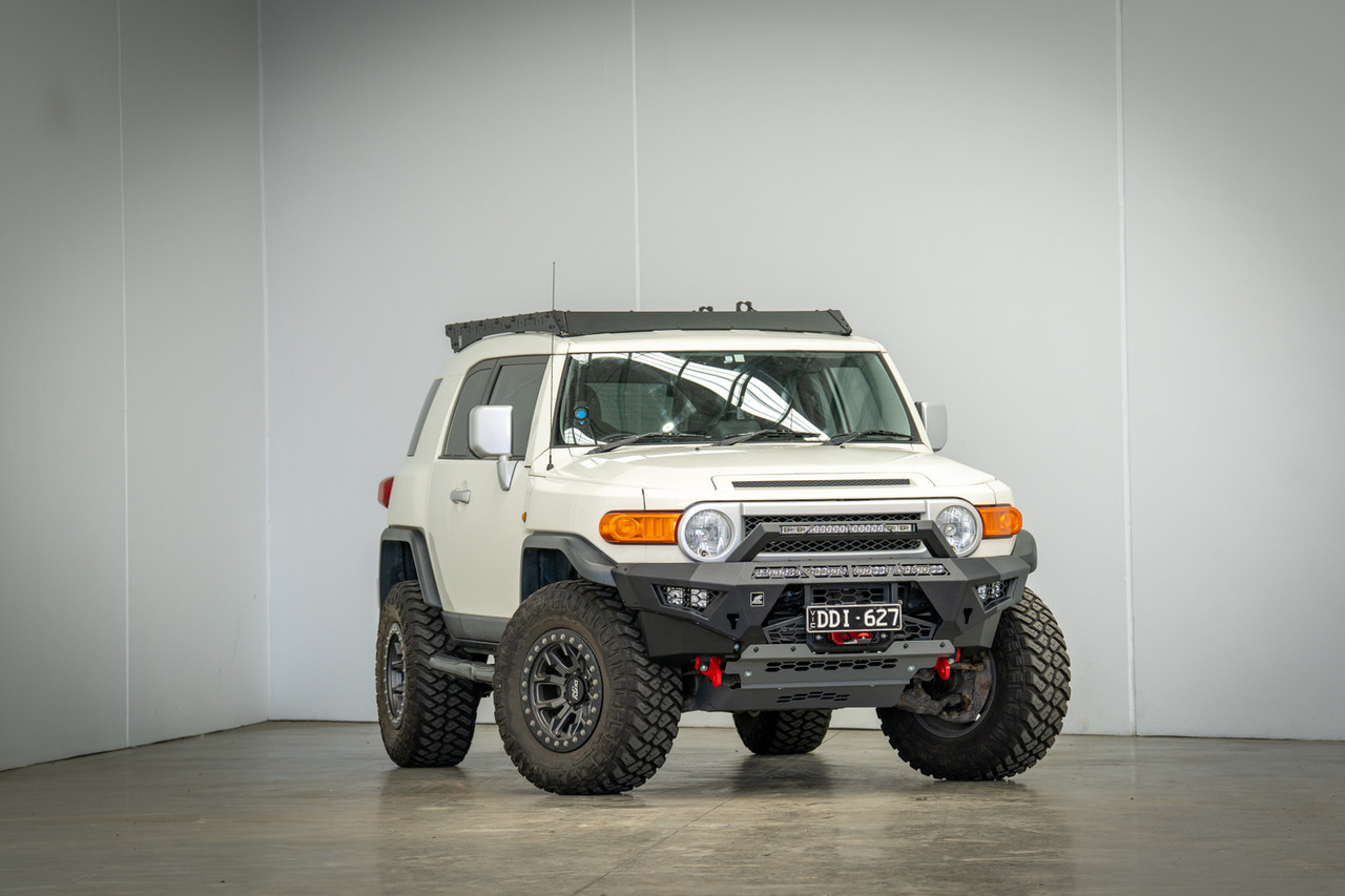 Predator bull bar to suit, Toyota FJ Cruiser 2011-2016