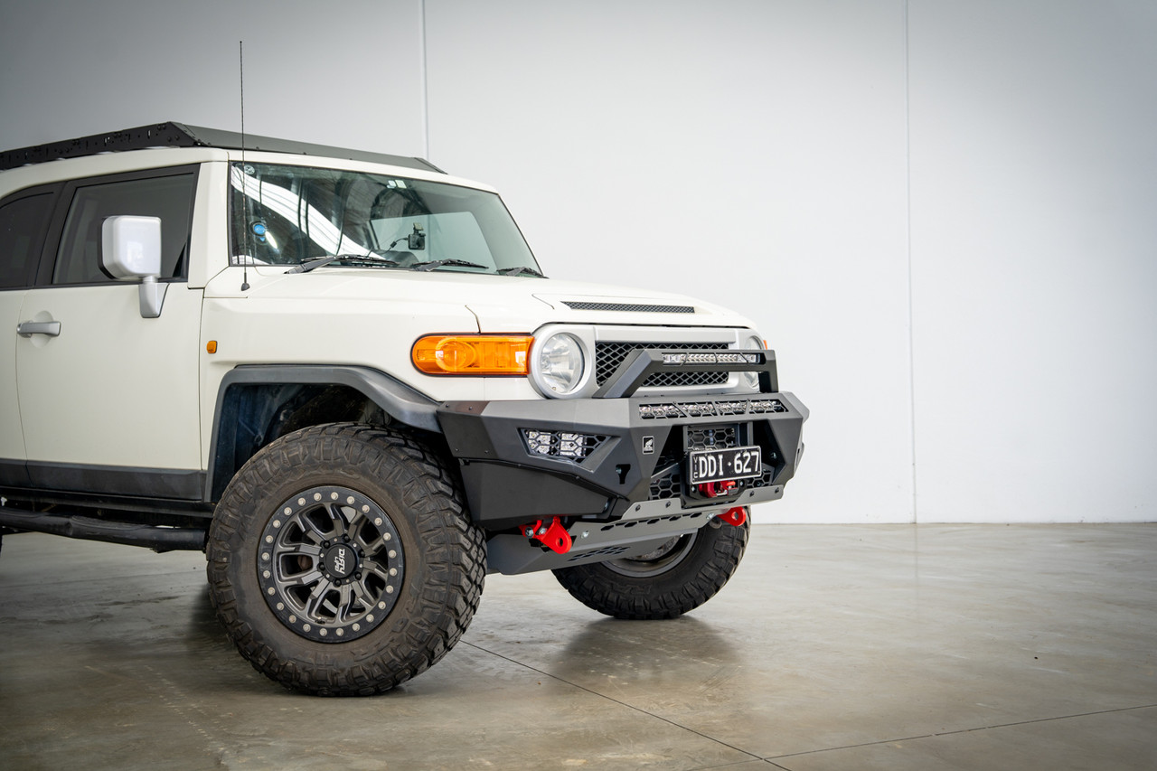 Predator bull bar to suit, Toyota FJ Cruiser 2011-2016
