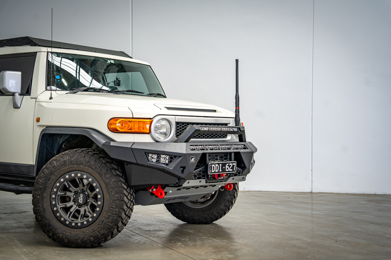 Predator bull bar to suit, Toyota FJ Cruiser 2011-2016
